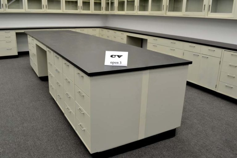 26' Laboratory Island - National Laboratory Sales